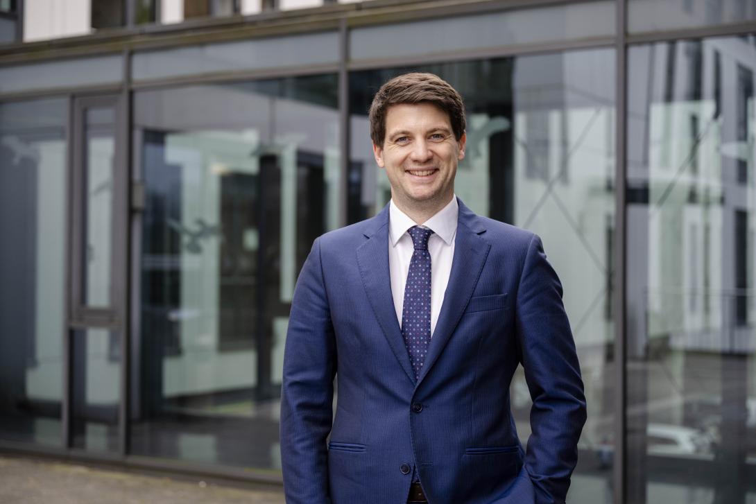Tobias Ruck schätzt die Verzahnung von Klinik und Forschung ...